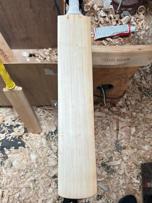 Featherblade Pre-Made bats – JPGavan