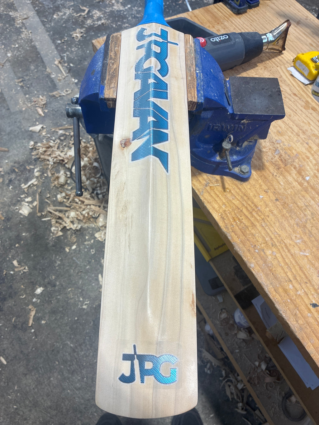 JPGavan Blue Cricket Bat - 252