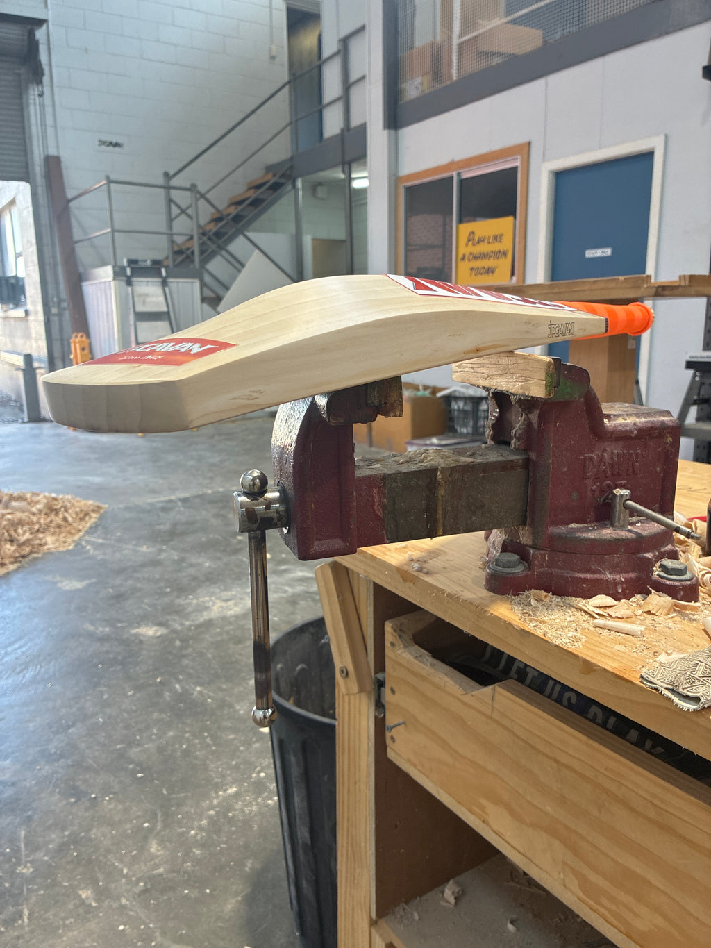 JPGavan Dutch Willow G2 Cricket Bat - 293